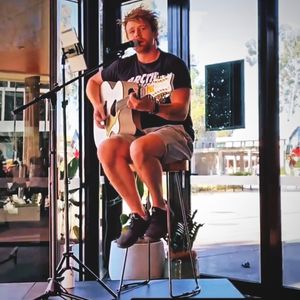 Sam Northcott – Bookings, Events, and Bio – Surreal