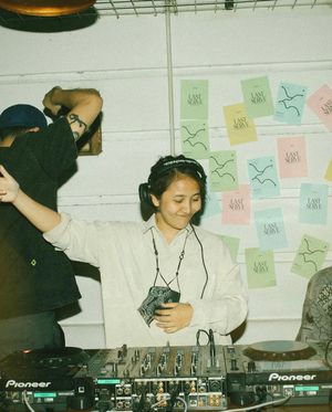 JILLY – Bookings, Events, and Bio – Surreal