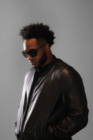 Kinote – Bookings, Events, and Bio – Surreal