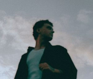 Angus James – Bookings, Events, and Bio – Surreal