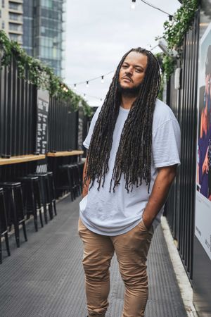 Teddy Lewis – Bookings, Events, and Bio – Surreal