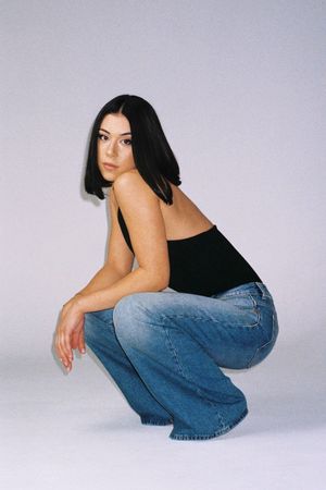 CHLOE – Bookings, Events, and Bio – Surreal