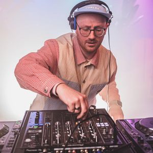 Jimmy The Gent – Bookings, Events, and Bio – Surreal