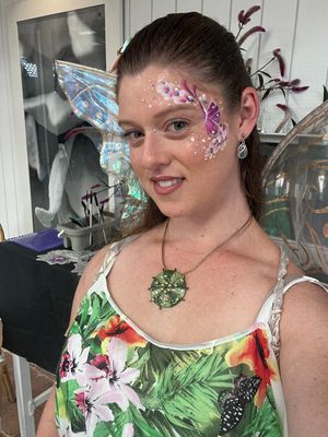 Rosie Cheeks Face – Bookings, Events, and Bio – Surreal