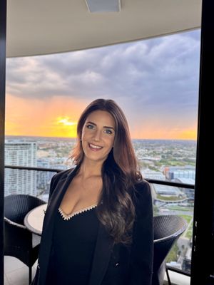 Emalia Jane – Bookings, Events, and Bio – Surreal