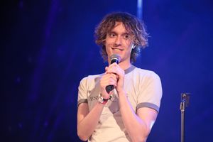 Ben Pollard – Bookings, Events, and Bio – Surreal