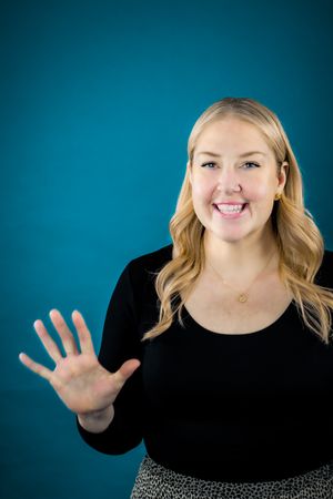 Kate Barron – Bookings, Events, and Bio – Surreal