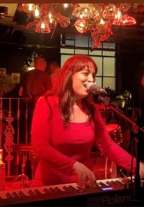 Sian Miles – Bookings, Events, and Bio – Surreal