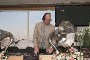 DJ Tim Bos (W) – Bookings, Events, and Bio – Surreal